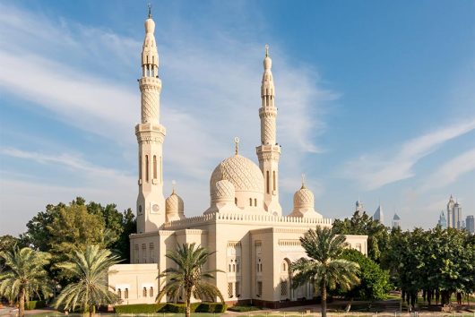 Six Grand Mosques to Visit on Your Windstar Cruise in the Middle East